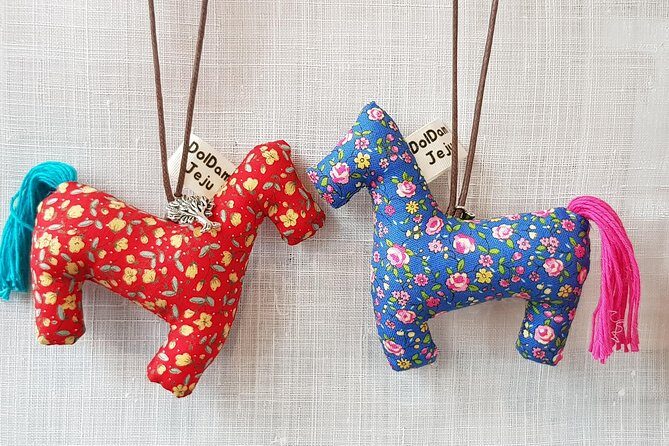 Making Jeju Pony Doll at Peaceful Seaside cafe - Who Will Love This?