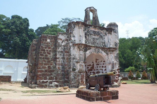 Malacca Shore Excursion with Tour Guide & Baba Nyonya Lunch - The Sum Up
