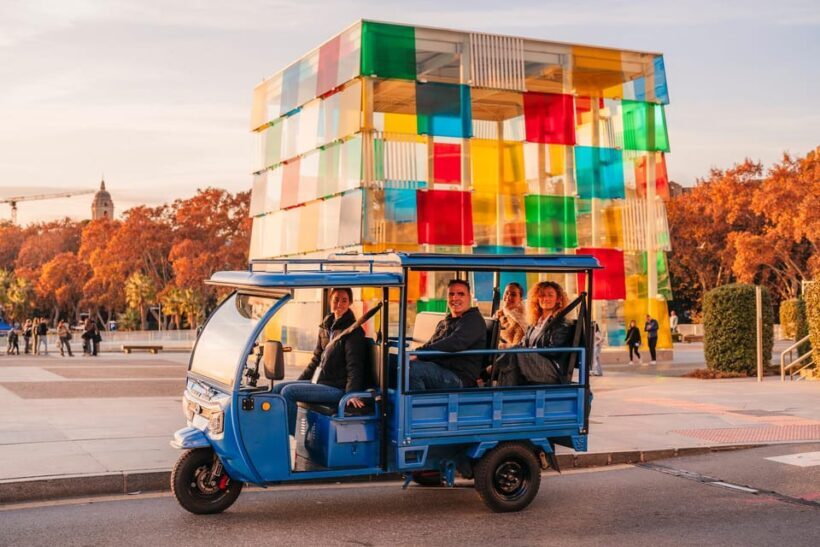 Málaga 1-hour by TukTuki: Essential and Private Tour - Key Points