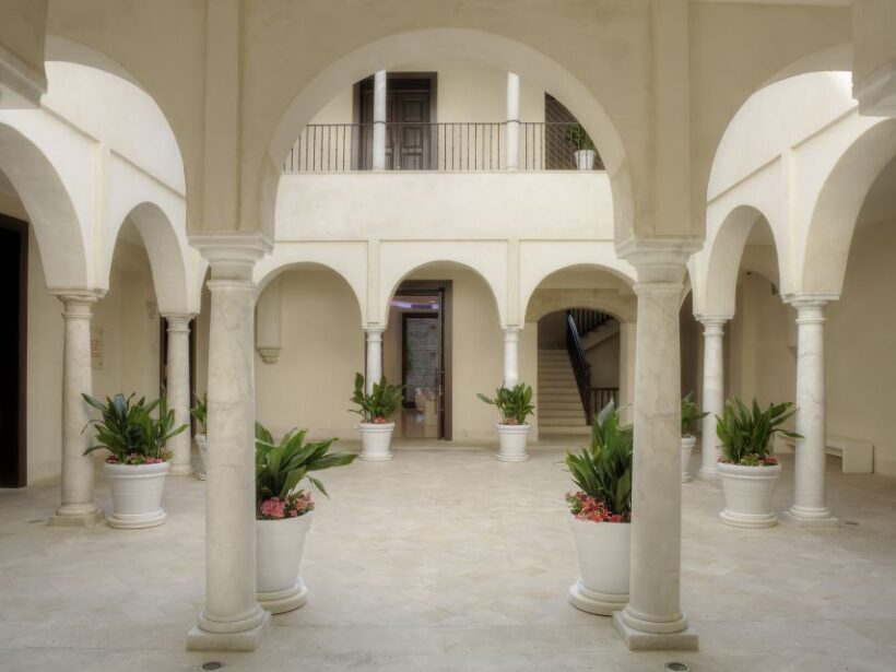 Málaga: Carmen Thyssen Museum Ticket - Key Points