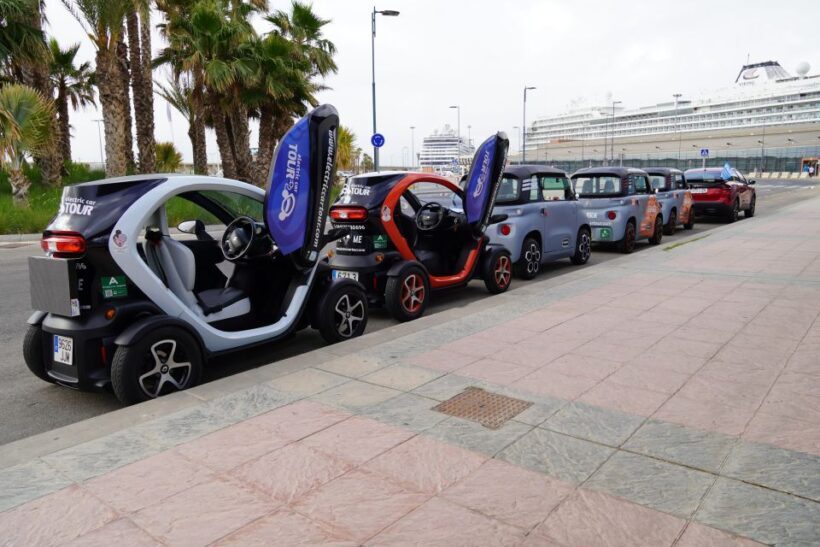 Malaga: Electric Car City Tour and visit Gibralfaro Castle - Authentic Insights from Other Travelers