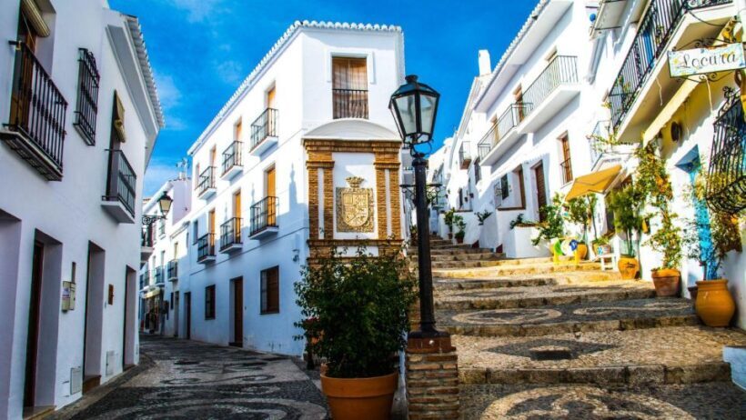 Malaga: Frigiliana & Nerja Tour with Local Product Tastings - Practical Tips for Participants