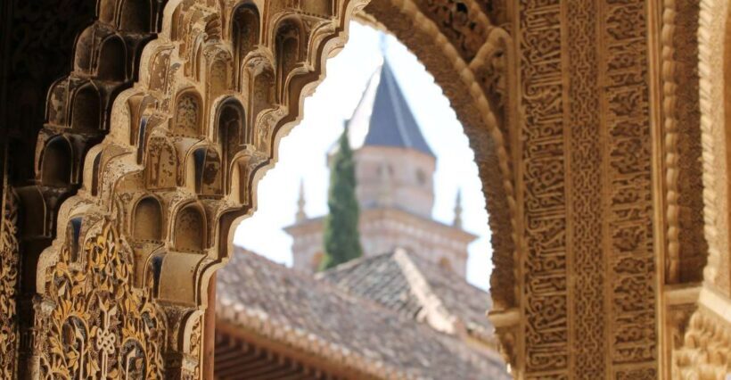 Malaga: Granada Day Trip with Alhambra, Palaces and Gardens - The Itinerary and What You Can Expect