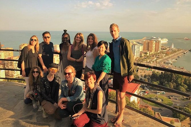 Malaga Highlights, Old Town & Viewpoints Walking Tour - Experiencing a Relaxed Local Tour