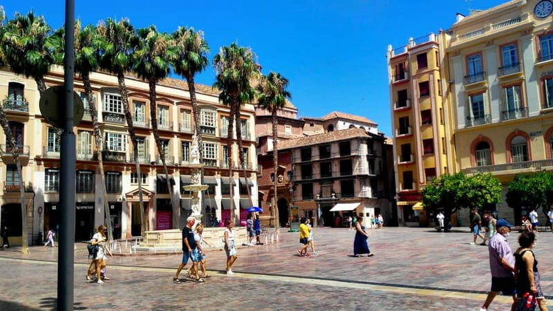 Málaga: Historic Center Tour with Local Guide - Key Points