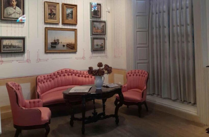 Málaga: Picasso Birthplace Museum Ticket & City Audio Guide - The Experience: Combining Art and Urban Strolling