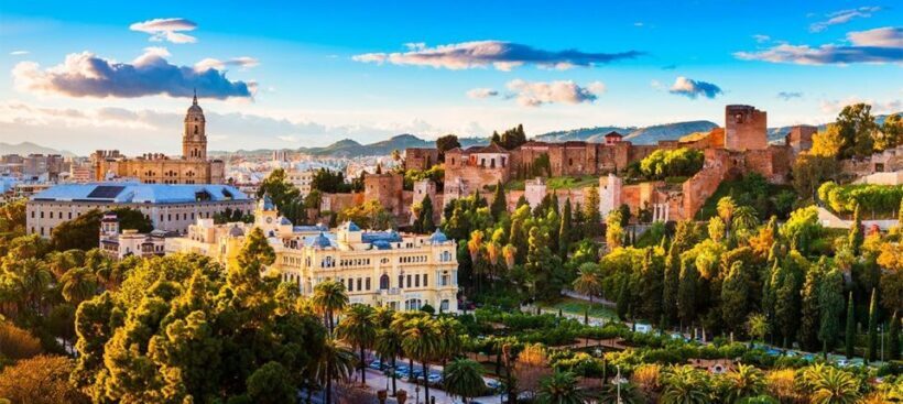 Málaga: Private Personalized Walking Tour - Why Choose a Private Tour in Málaga?