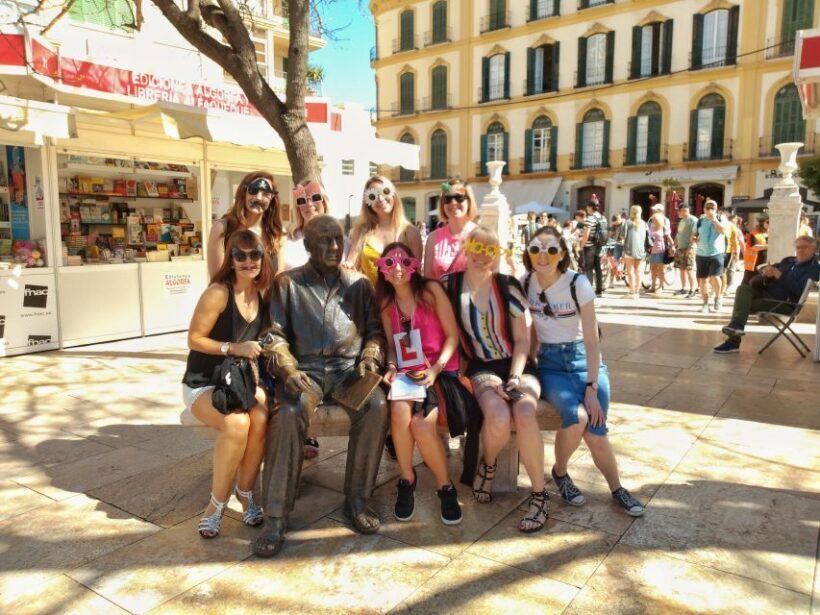 Málaga: Private Sightseeing Treasure Hunt - The Sum Up