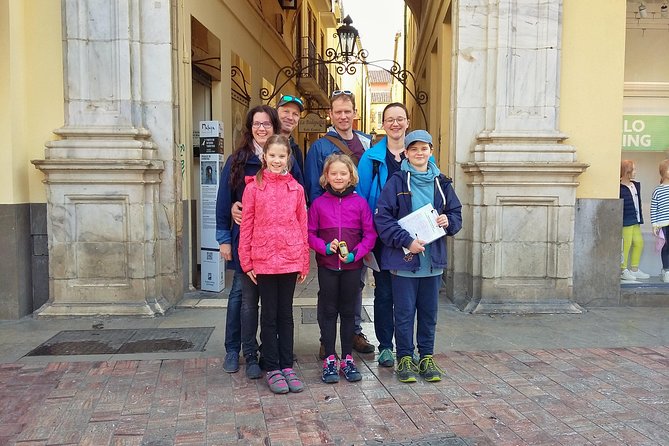 Málaga: Private Sightseeing Treasure Hunt - Pricing Details and Booking Options