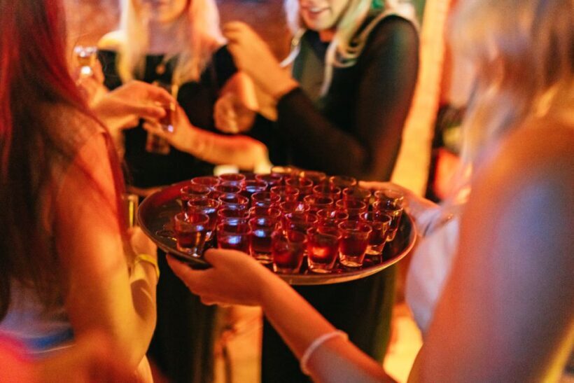 Malaga: Pubs and Clubs Crawl - The Drinks and Vibe