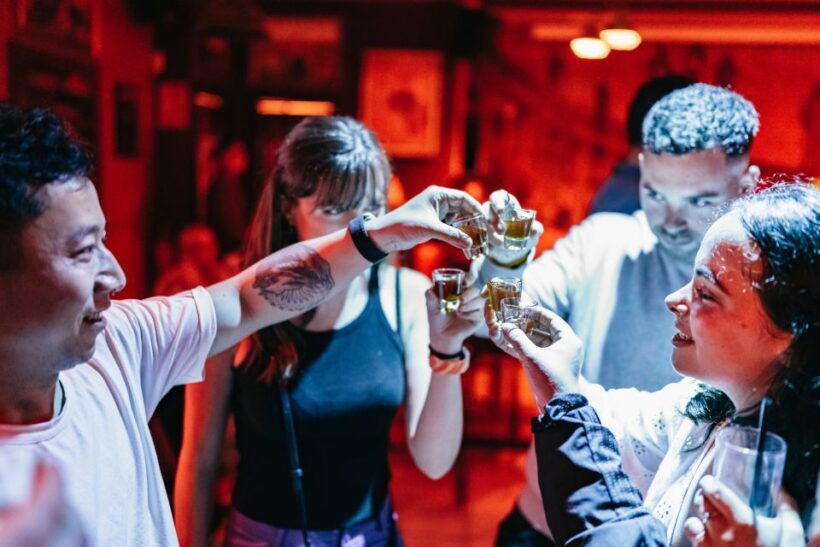 Malaga: Pubs and Clubs Crawl - The Atmosphere and Group Dynamic