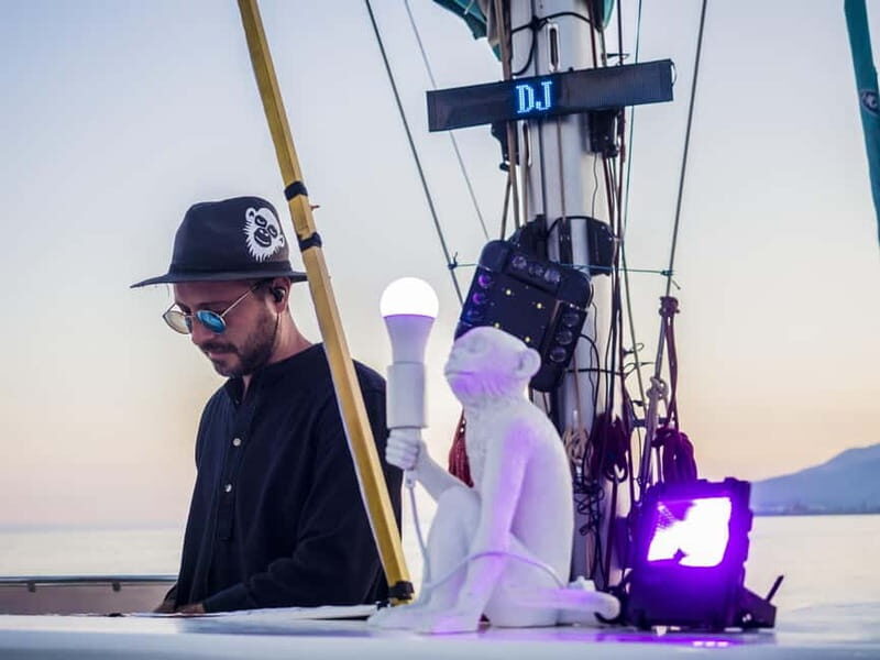 Malaga: Sailing Catamaran Sunset Cruise with Live DJ & Drink - Key Points