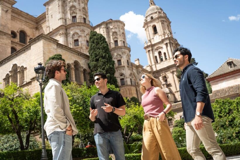 Málaga: Tapas, Wine & Rooftops Small Group Food Tour - A Deep Dive into the Malaga Food & Wine Experience