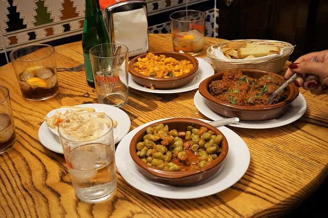 Malaga Traditional Wine & Tapas Tour - What the Reviews Say