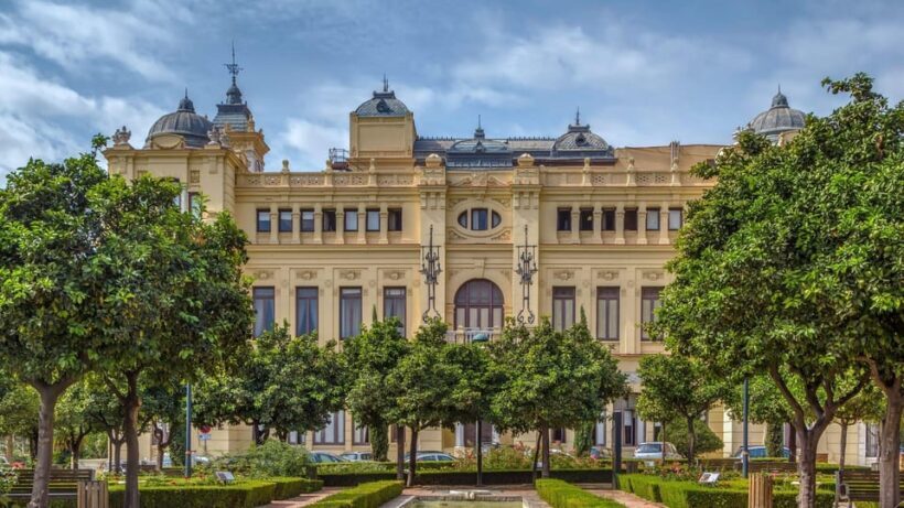 Malaga: VIP private Tuk Tuk tour - The Practical Side: Cost, Duration, and Accessibility
