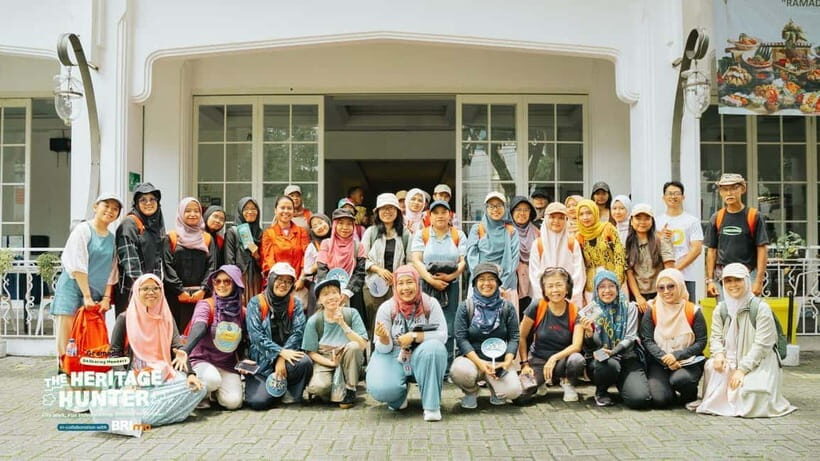 Malang: City Highlights Walking Tour - Key Points