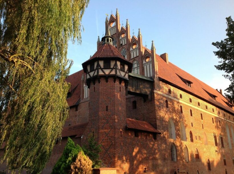 Malbork Castle Tour: 6-Hour Private Tour - Price and Value
