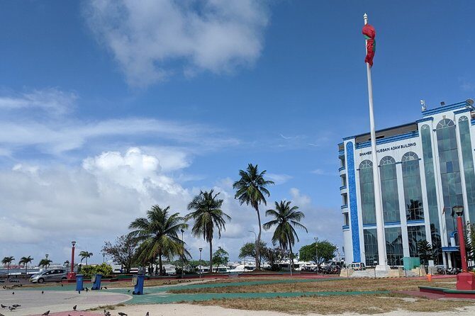Male' City Tour - Language options (English/Spanish/French/Italian) - Practical Details & Tips