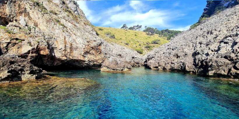 Mallorca Alcudia: Jack Sparrow Cave Jet Ski Tour - An Authentic Overview of the Mallorca Jet Ski Adventure