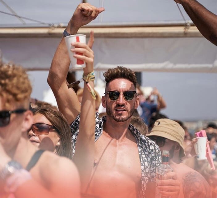 Mallorca: Boat Party with Live DJs, Lunch, & Nightclub Entry - The Photo and Video Experience
