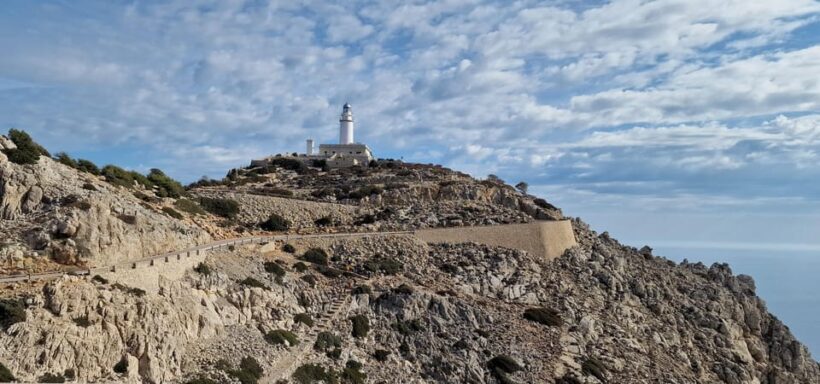 Mallorca: Cap & Cava - Minibus Tour to Formentor - GERMAN - An In-Depth Look at the Tour Experience