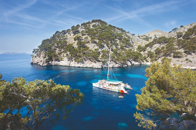 Mallorca Catamaran Cruise With Scenic Views and BBQ Lunch - Meeting Point and Logistics