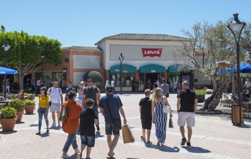 Mallorca: Fashion Outlet Shopping Excursion by Bus - What to Expect from the Tour