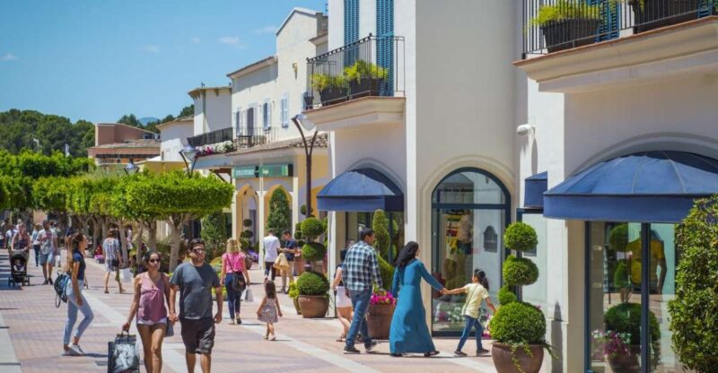 Mallorca: Fashion Outlet Shopping Excursion by Bus - Transportation and Practical Details