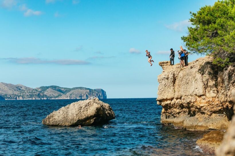 Mallorca: Kayaking, Sea Cave, Cliff Jumping & Snorkel Tour - Frequently Asked Questions