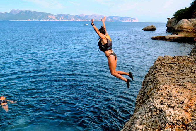 Mallorca: Kayaking, Sea Cave, Cliff Jumping & Snorkel Tour - The Sum Up: Who Will Love This?