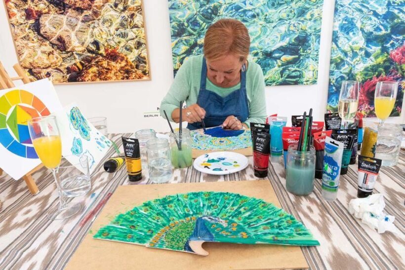 Mallorca/Porto Cristo: Design your own Spanish hand fan - The Sum Up