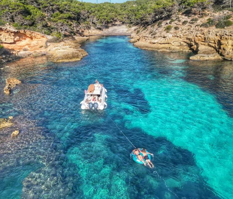 Mallorca: Private Watersports Boat. LUNCH Drinks SUP, Tubing - Key Points