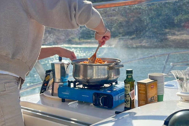 Mallorca: Private Watersports Boat. LUNCH Drinks SUP, Tubing - The Itinerary in Detail