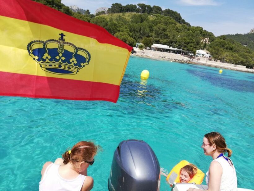 Mallorca : Speedboat, Snorkelling and Swimming Adventure - FAQ