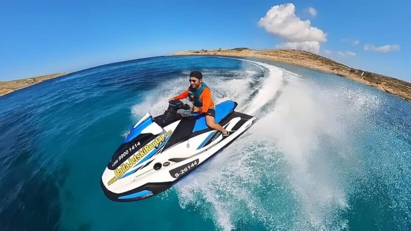 Malta 30 Minutes Jet Ski Rental / Hire -  Yamaha VX - A Closer Look at the Maltese Jet Ski Experience