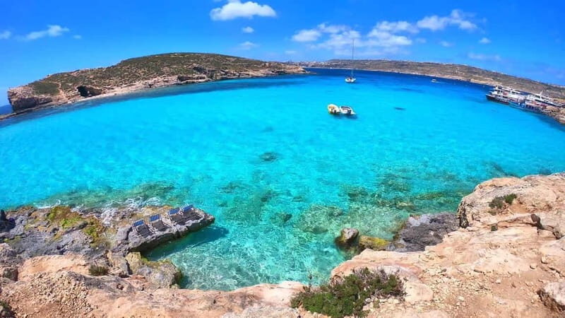 Malta: Comino+ Santa Maria Bay, Blue Lagoon + Seacaves tour - Key Points