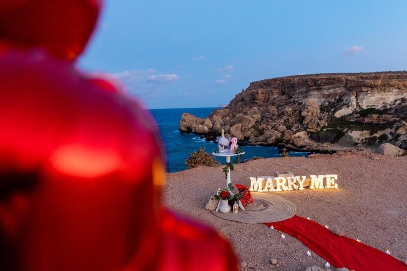 Malta: Marrige Proposal with Scenic Views and Picnic - Key Points