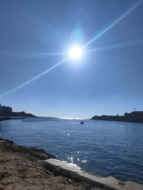 Malta: Private Yoga class close the Sea - Authenticity and Value