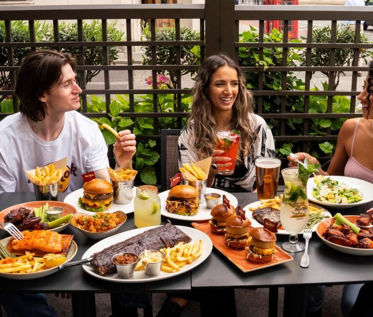 Manchester: Hard Rock Cafe Set Menu for Lunch or Dinner - The Location and Setting