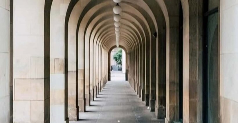 Manchester: Sightseeing Walking Custom Tour with a Guide - Who Will Love This Tour?