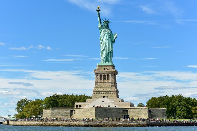 Manhattan Adventure Sightseeing Boat Tour - departing DOWNTOWN - The Itinerary and What to Expect
