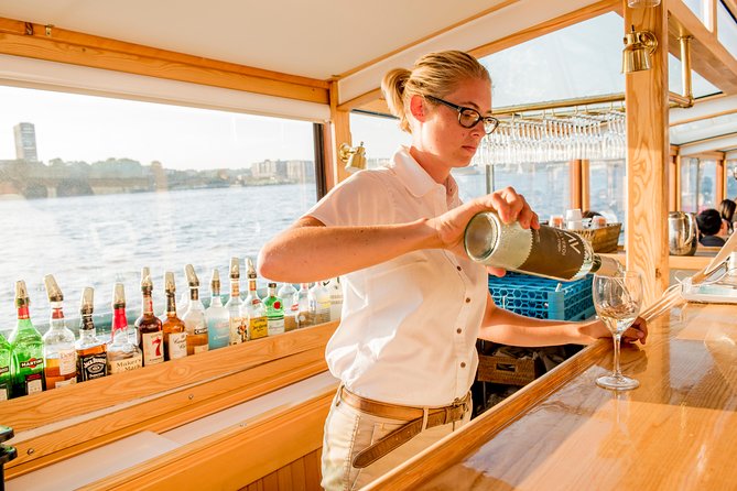 Manhattan Architecture Yacht Cruise - The Sum Up: The Best for Architecture Lovers and Quiet Sightseers