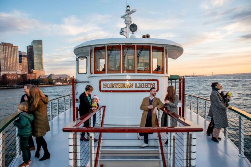 Manhattan: Statue and Skyline Cruise Aboard a Luxury Yacht - Whats Included and What’s Not