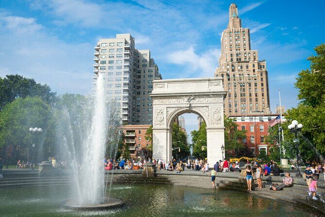 Manhattans Famous Artists: Self-Guided Puzzle Walk - A Closer Look at the Self-Guided Puzzle Walk
