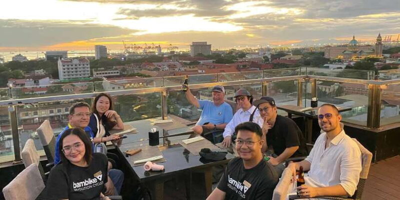 Manila: Guided Sunset Bamboo Bike Tour in Intramuros - The Guides: Knowledgeable and Engaging