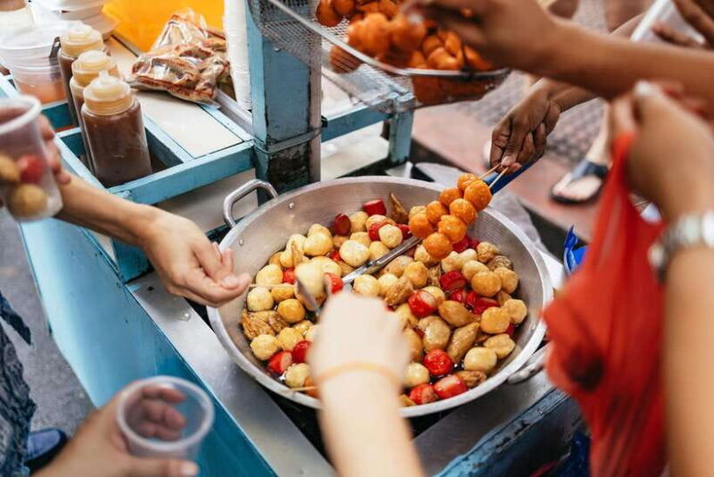 Manila: Street Food and Drinks Walking Tour with Tastings - Analyzing the Value