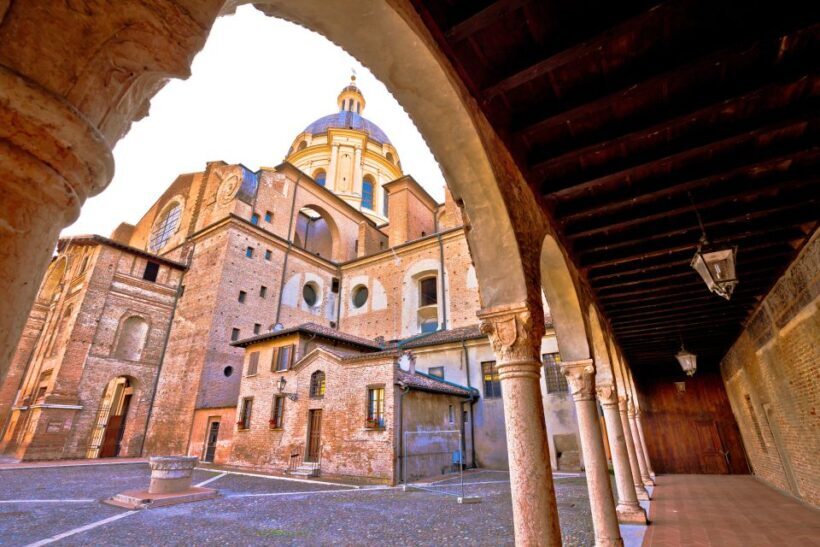 Mantova: Private Walking Tour - Exploring Mantova on Foot: What to Expect