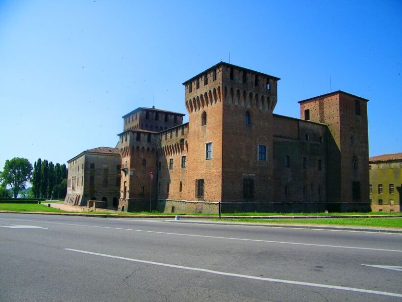 Mantua: Town Highlights and Monuments Walking Tour - Who Should Consider This Tour?