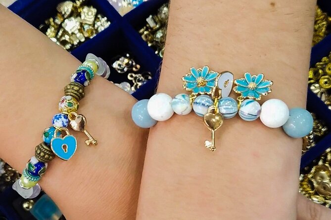 Manufacturing of Customizable Bracelets in Paris - Key Points