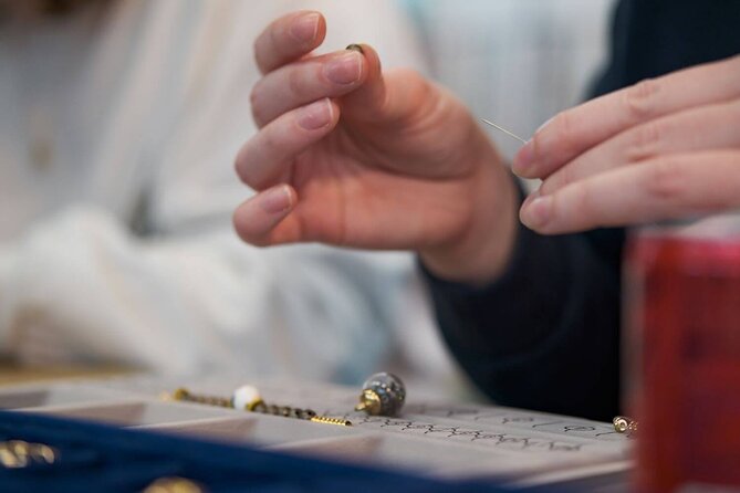 Manufacturing of Customizable Bracelets in Paris - Value and Pricing